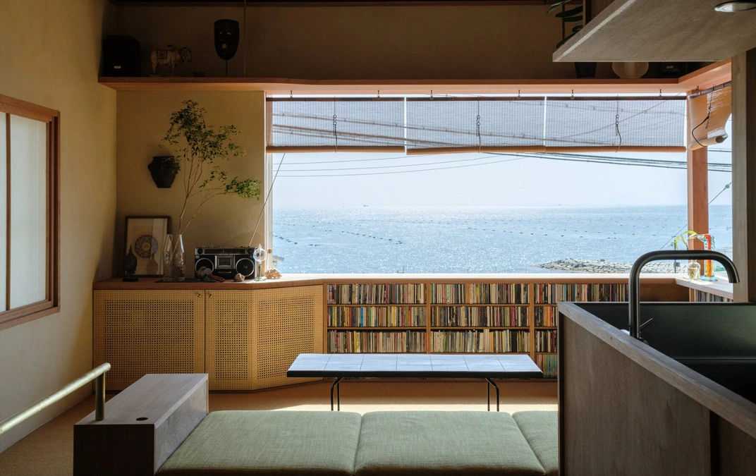 Storefront (@roger) / Cosmos