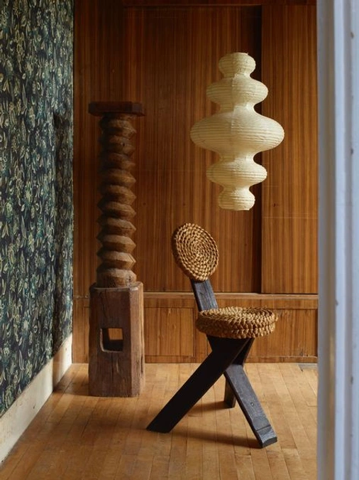 INTERIOR (@dchk) / Cosmos