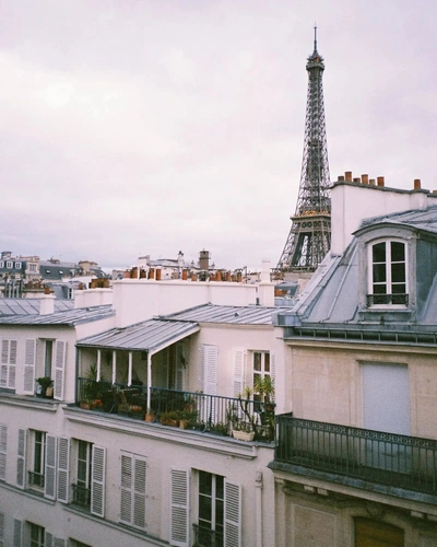 Paris vision board (@novafleur) / Cosmos