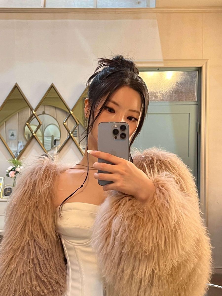 Hazel Kim (@kitothy) / Cosmos