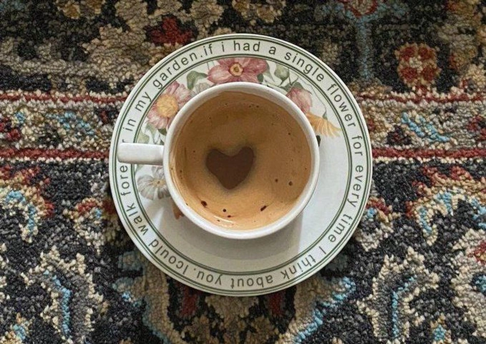 Coffee {Spotify Covers} (@ffrxnkie) / Cosmos