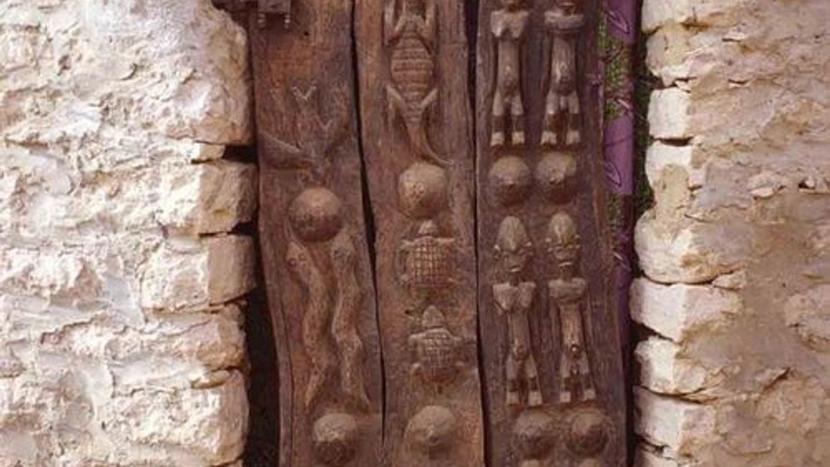 African Architecture (@nailahmoon) / Cosmos