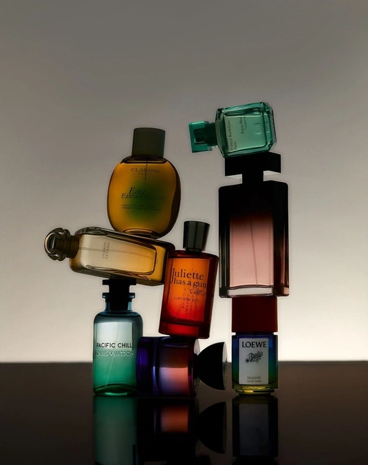 PRODUCT PILE (@dchk) / Cosmos