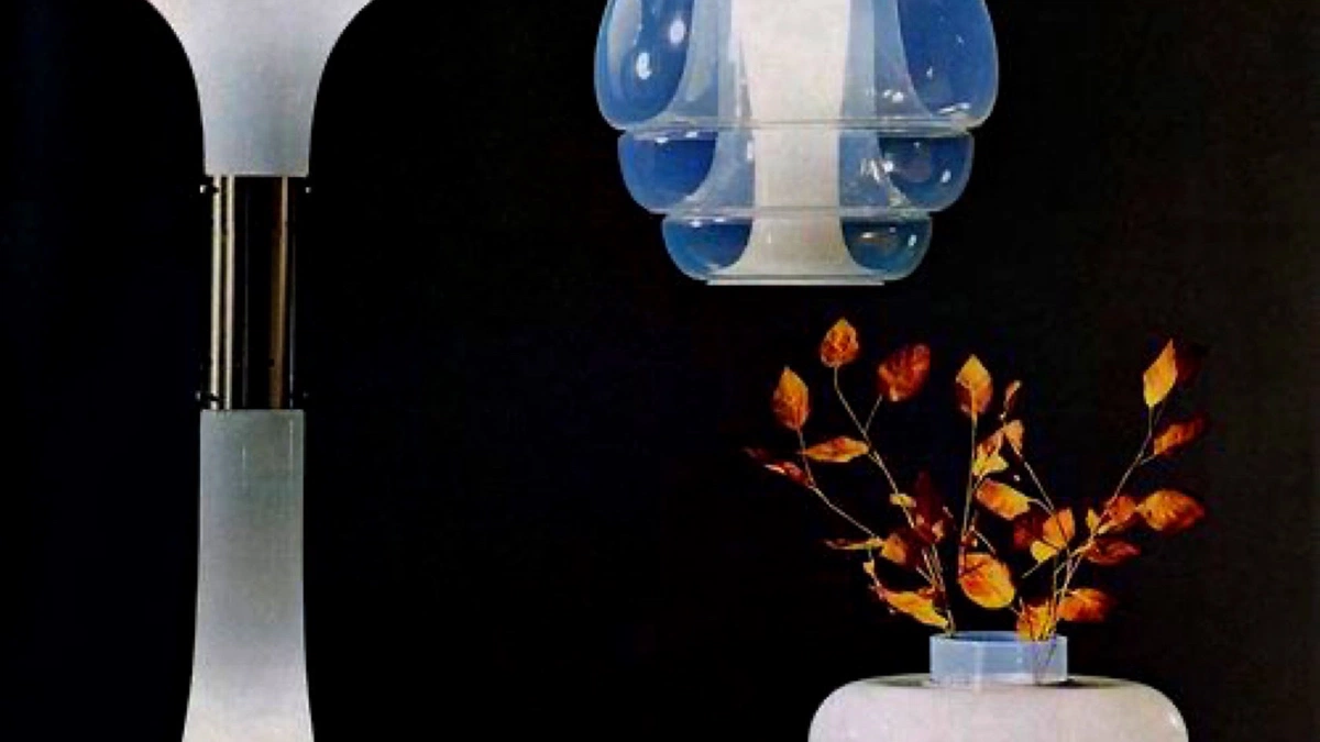 70s Product photography (@mchamber1995) / Cosmos