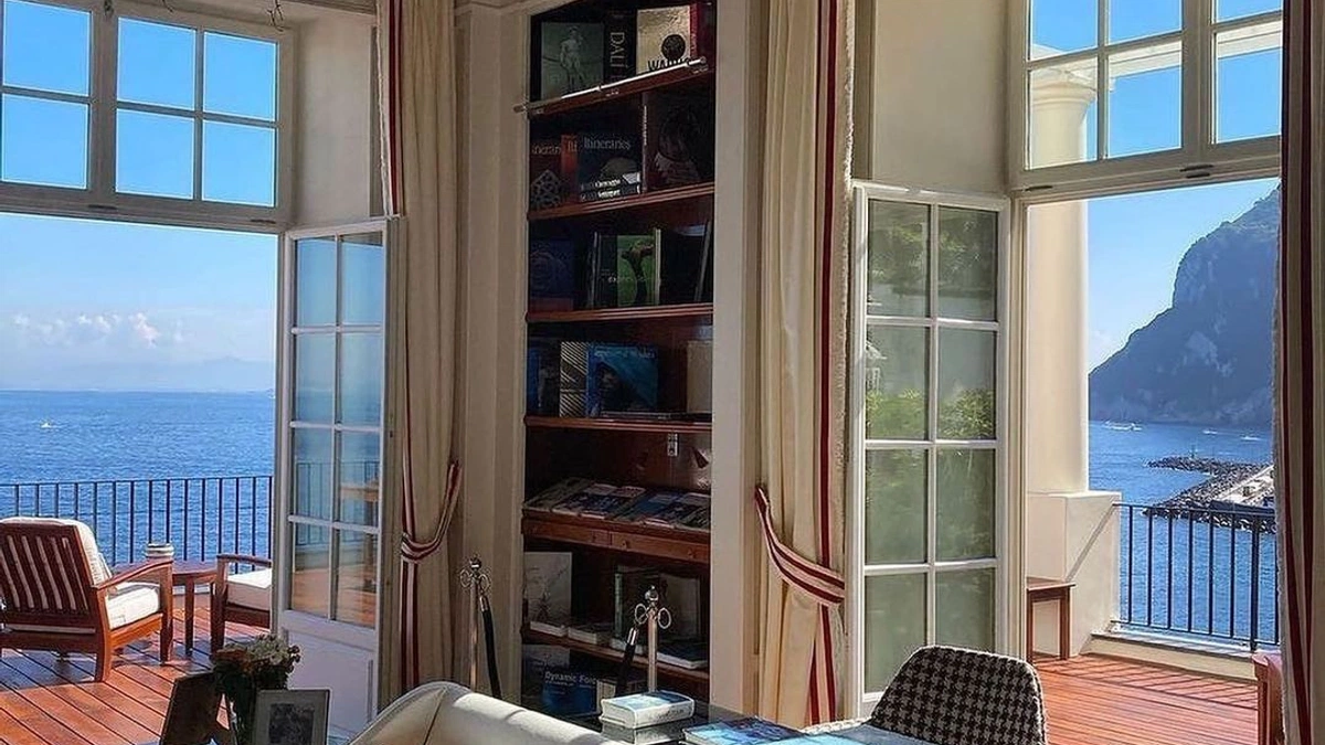 2025 (@leebi) / Cosmos