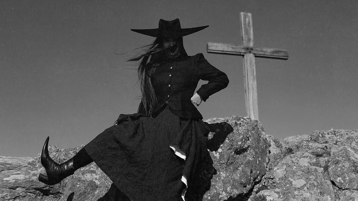 Western gothic (@wadestudio) / Cosmos
