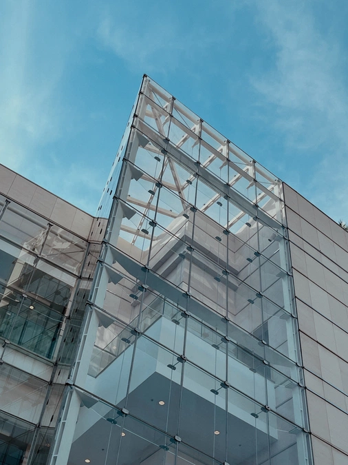 Arquitetura (@thalitaneres) / Cosmos